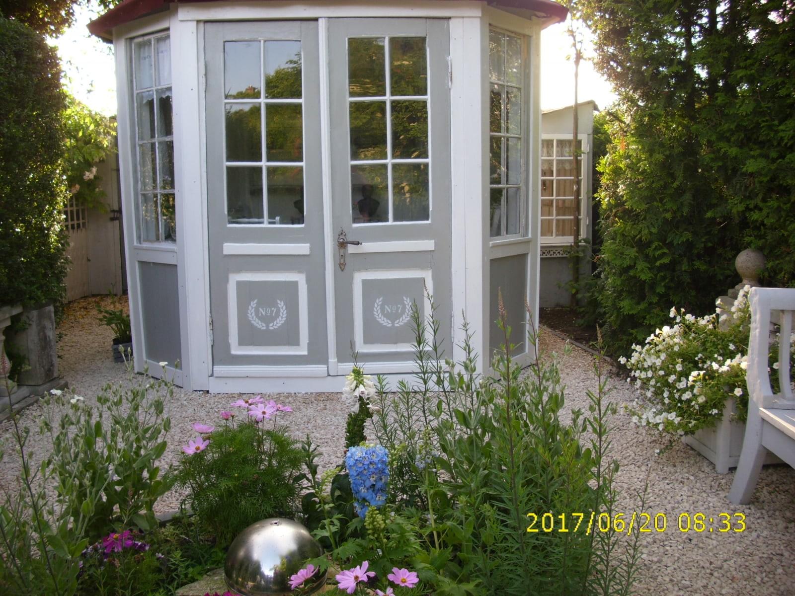 Der alte Pavillon – Annettes Garten